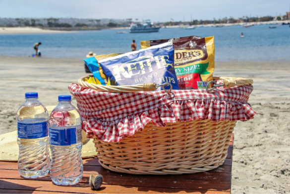 Summer Beach Day Packing List | Tonya Staab