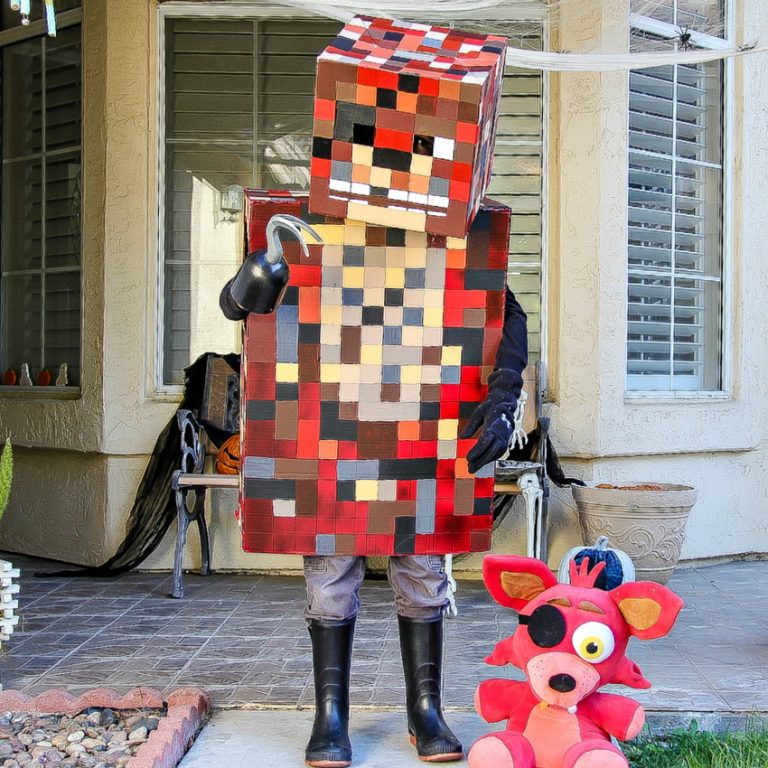 DIY Minecraft Foxy Costume | Tonya Staab