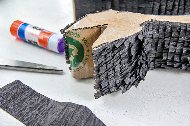 DIY Pull-String How To Train Your Dragon Pinata | Tonya Staab