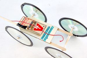 How to Build a Mousetrap Car for Distance | Tonya Staab